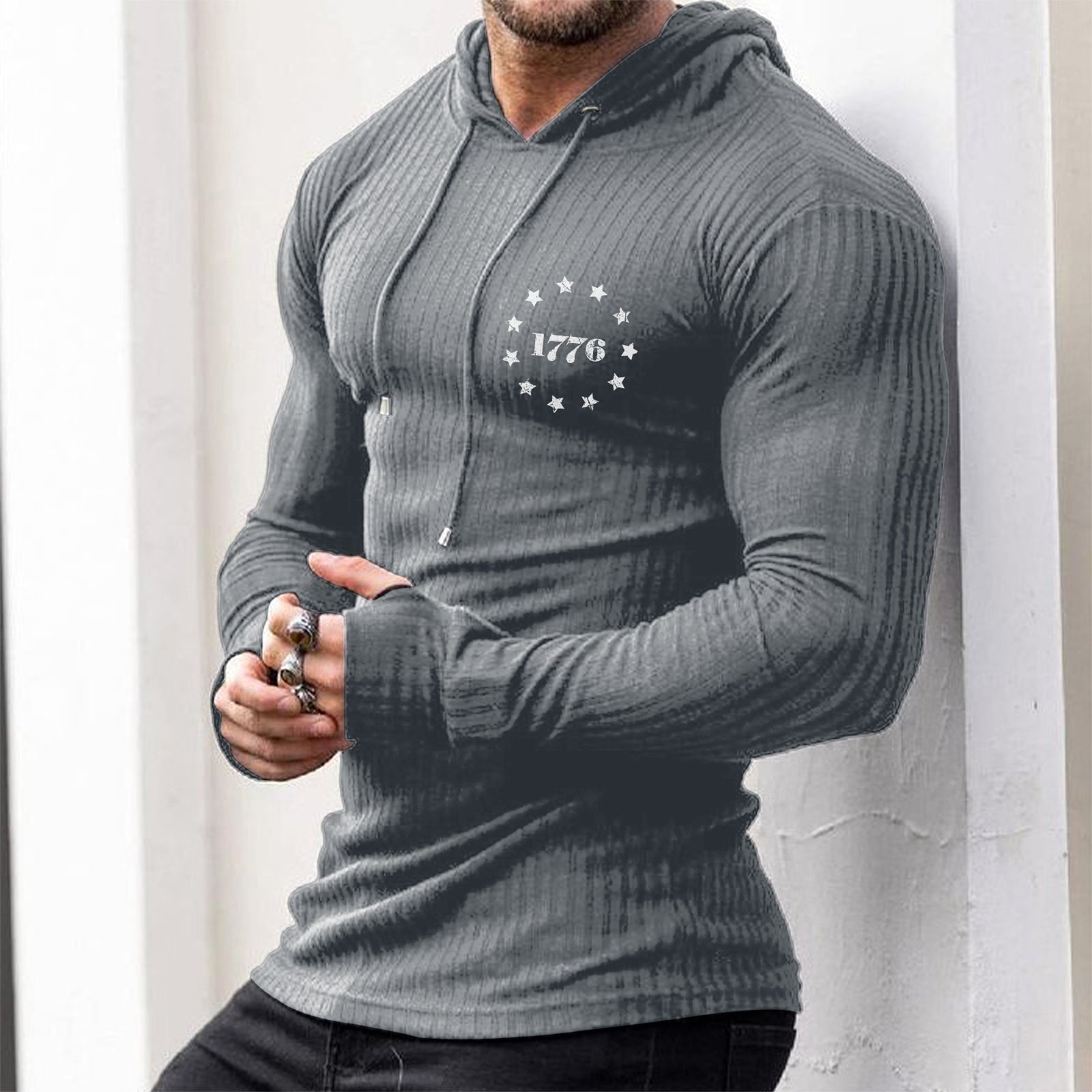 Hyfol 1776 Striped Graphic Knitted Hoodie Men